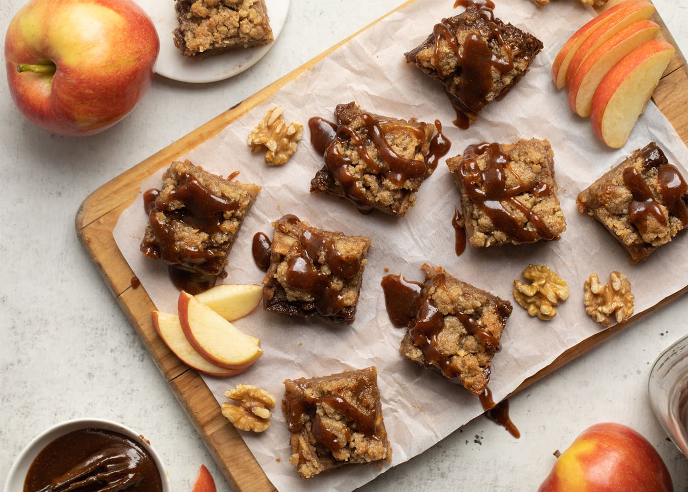 Caramel Apple Pie Bars - California Walnuts