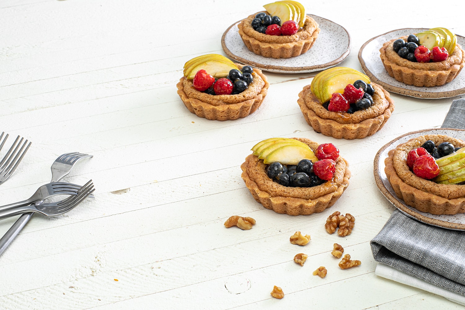 California Walnut Frangipane Fruit Tart - California Walnuts