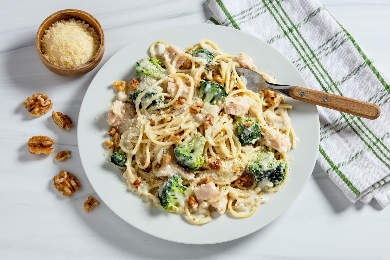 Chicken, Broccoli and Walnut Pasta - California Walnuts